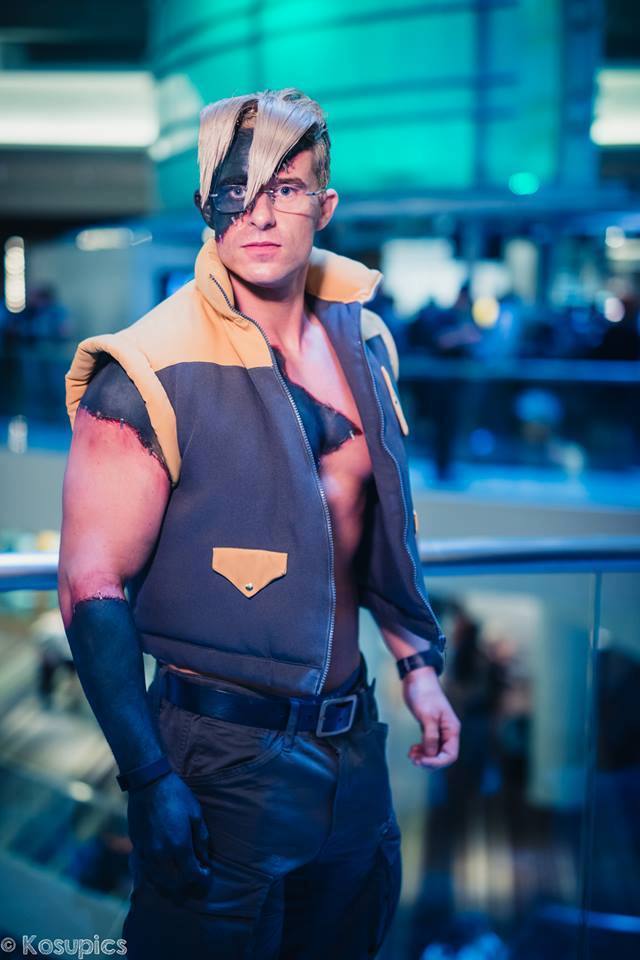 Q Cosplay Street Fighter