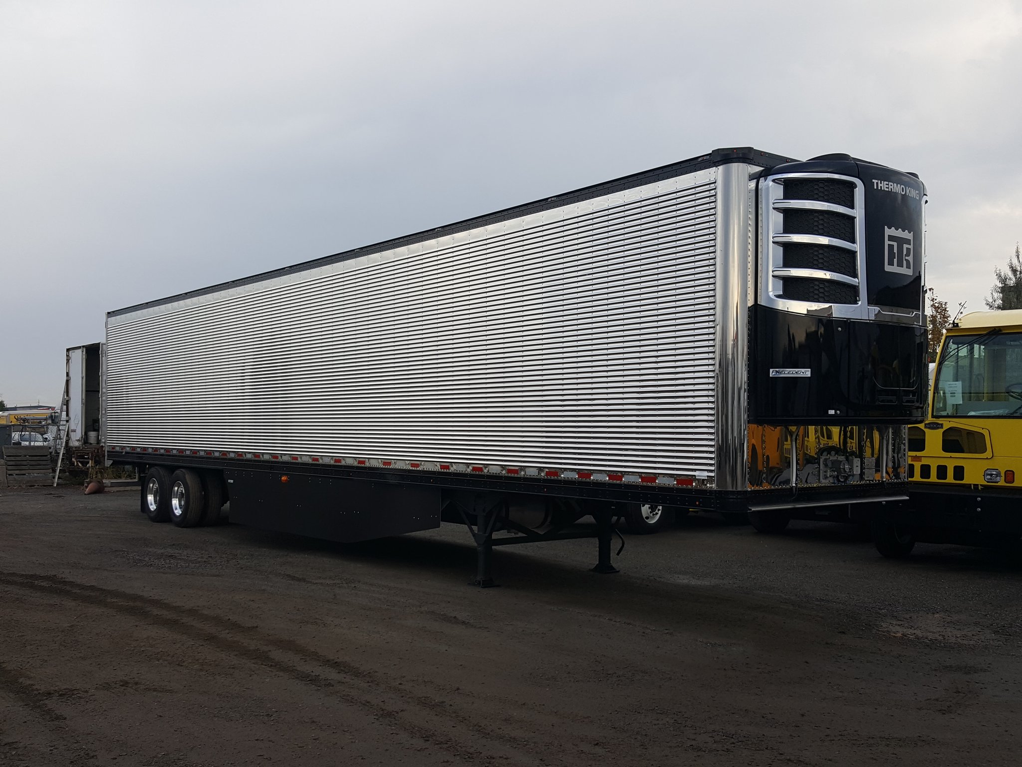 Stainless Reefer Trailer Famous Brand | www.pinnaxis.com