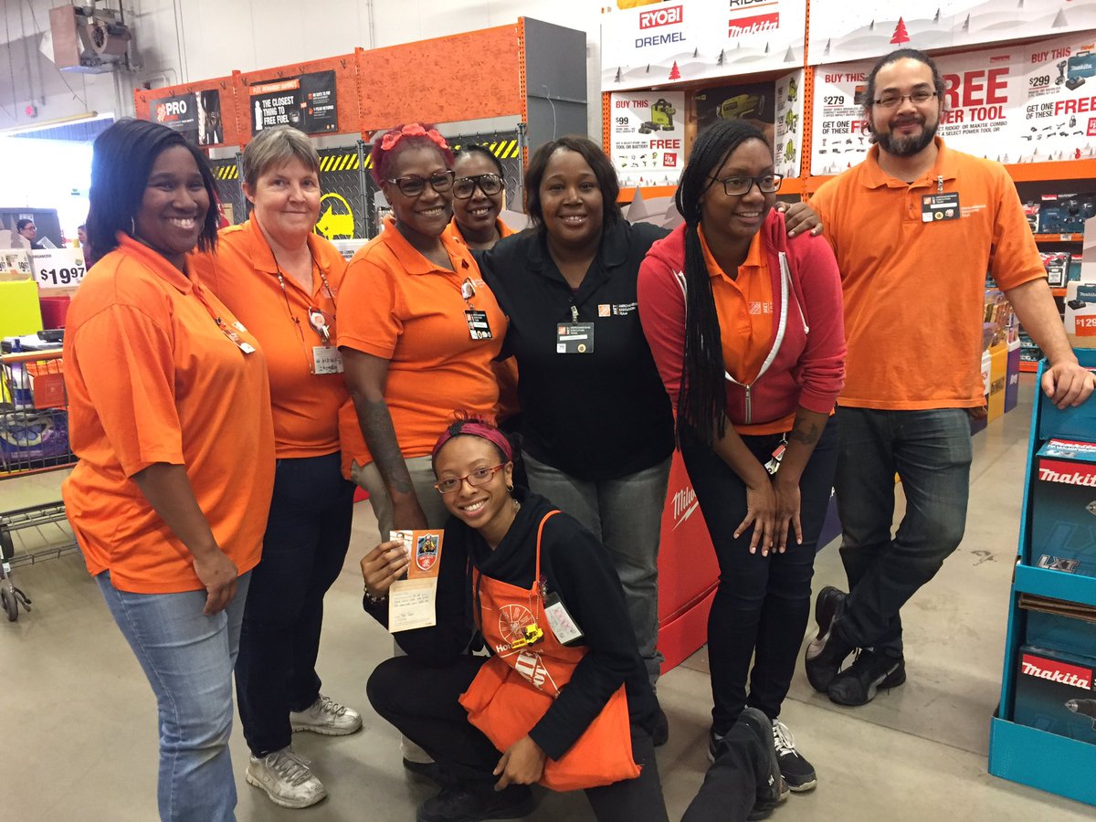 Home Depot Met Team The Home Depot Spreading Warmth And Kindness Is