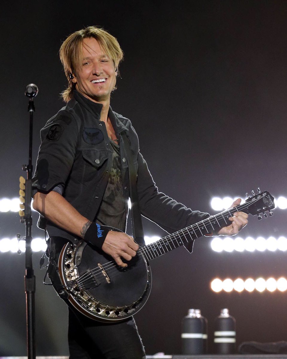 Keith Urban News Update…Keith On Tour: Milwaukee, Wisconsin…*ripCORD ...