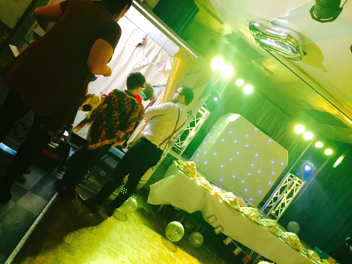 Ultrabooth (@ultraphotobooth) | Twitter