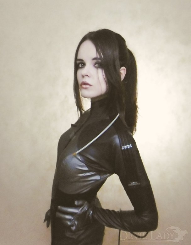 Raging Raven Cosplay