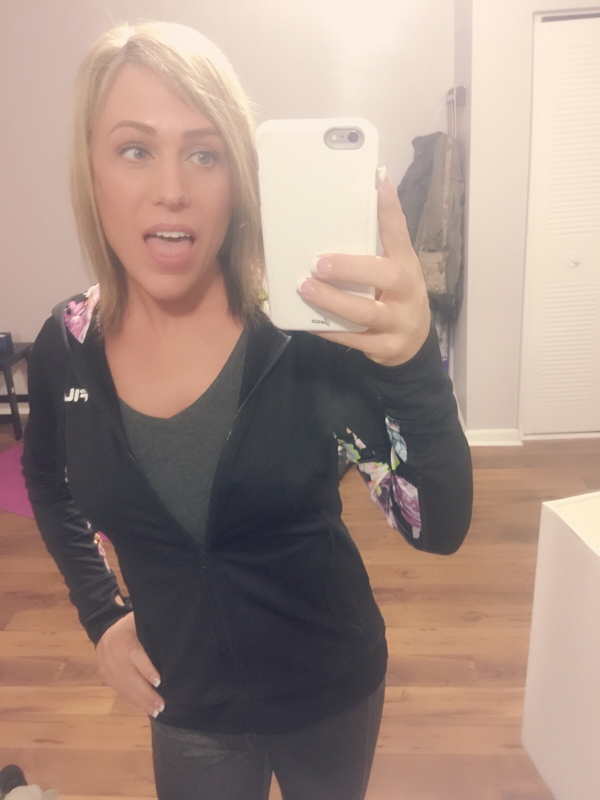 Nikki Jade Taylor On Twitter Im Back On My Normal Schedule This Week