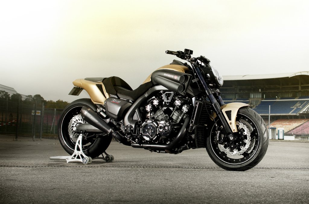 Yamaha Vmax Hyper Modified