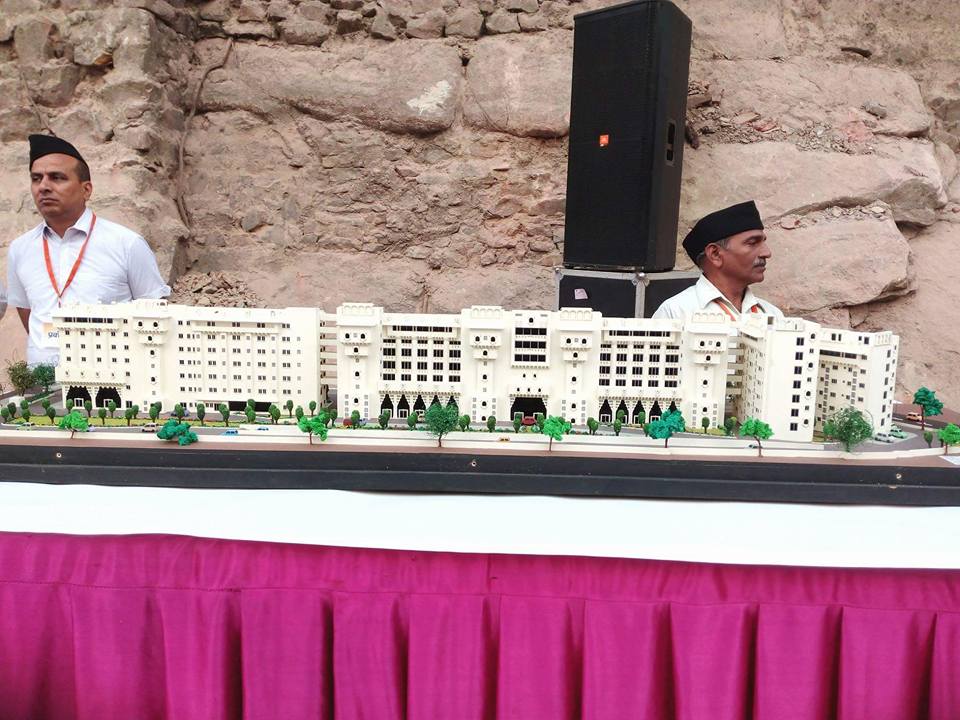 Mohan Bhagwat lays foundation stone of new RSS building | DeshGujarat