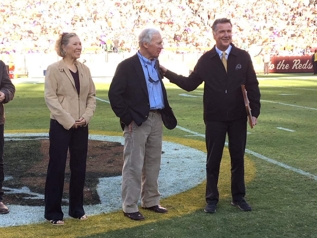 During halftime, legendary GM Bobby Beathard was inducted into the ...