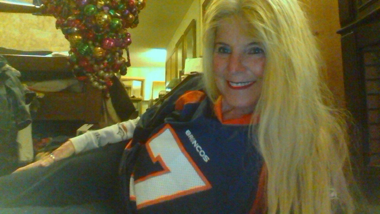 TW Pornstars - Charlie Charm. Twitter. So happy we won!!!. 10:14 PM ...