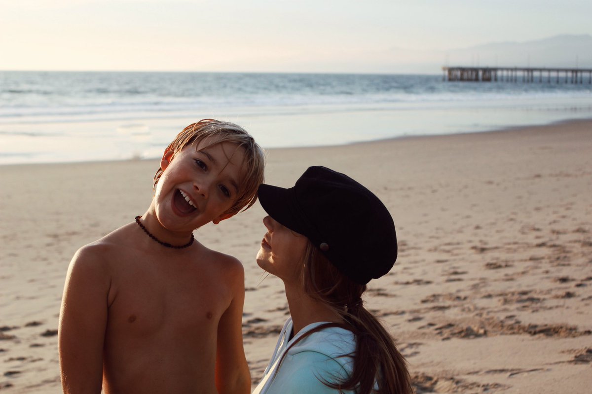 Mama blessed us with this monkey 🐒 Alexis Ren @alexisren