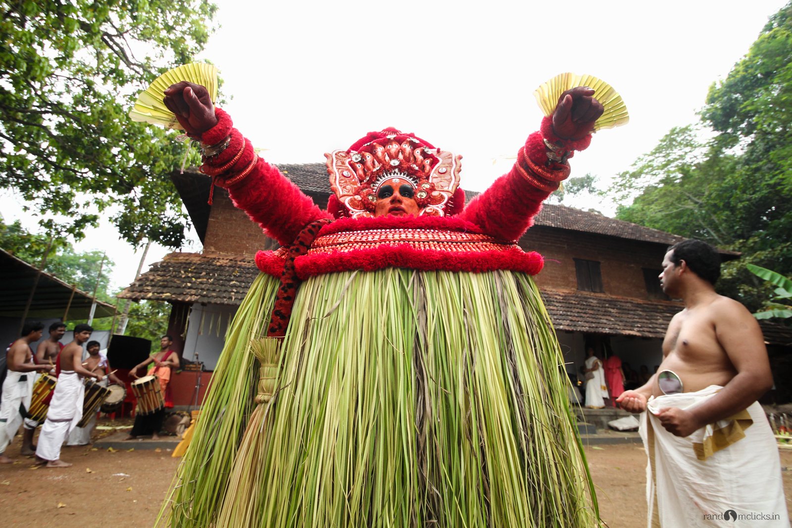 Vishnumoorthi Theyyam