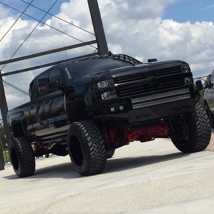 Blacked Out Chevy Duramax