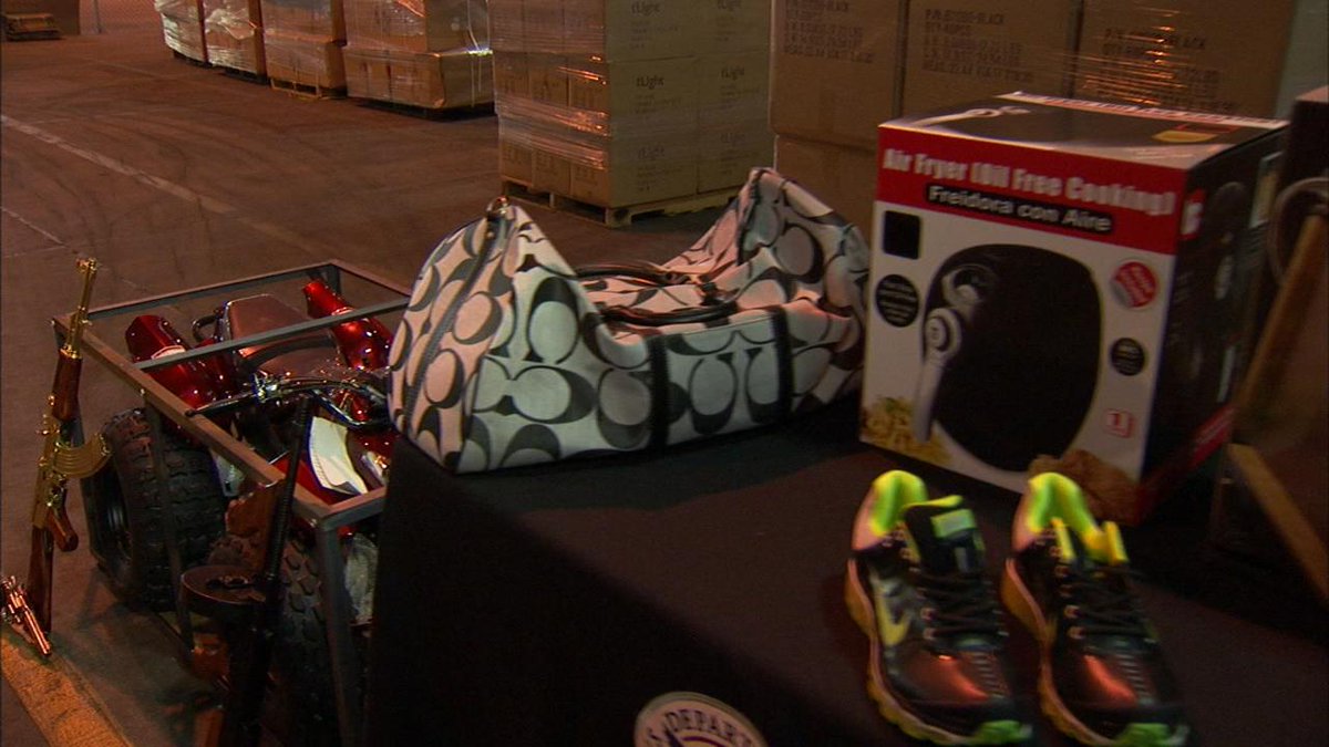 Counterfeit toys and presents smuggled into Georgia | How to spot a ...