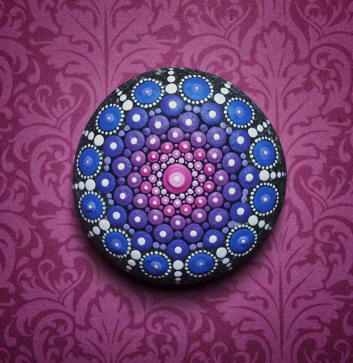 Elspeth McLean uses a technique she coined 'dotilism' to make pocket ...