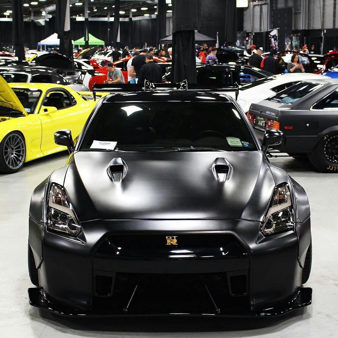 Customized Nissan Gt R Matte Black