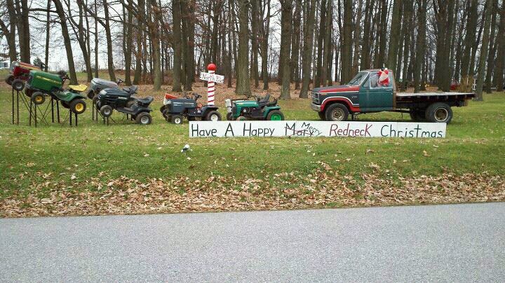 Redneck Christmas Yard Decorations