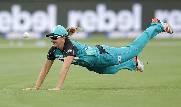 More than 600 clubs in the UK now offer cricket to women and girls No ...