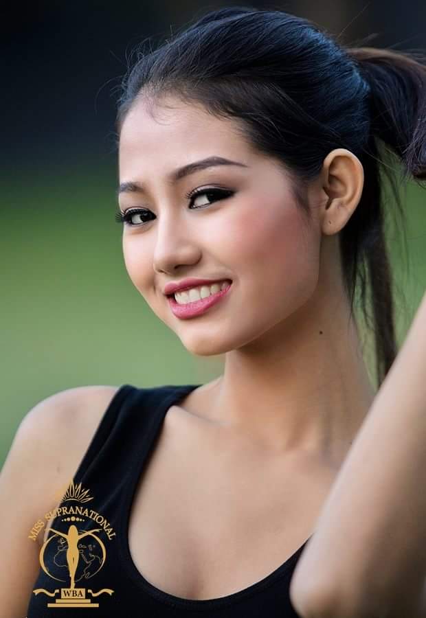 Myanmar Model Shwe Zin