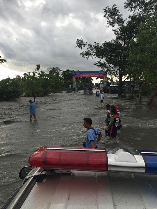 LOOK: Nautical Highway in Bucayao-Pangalan, Calapan City submerged in ...