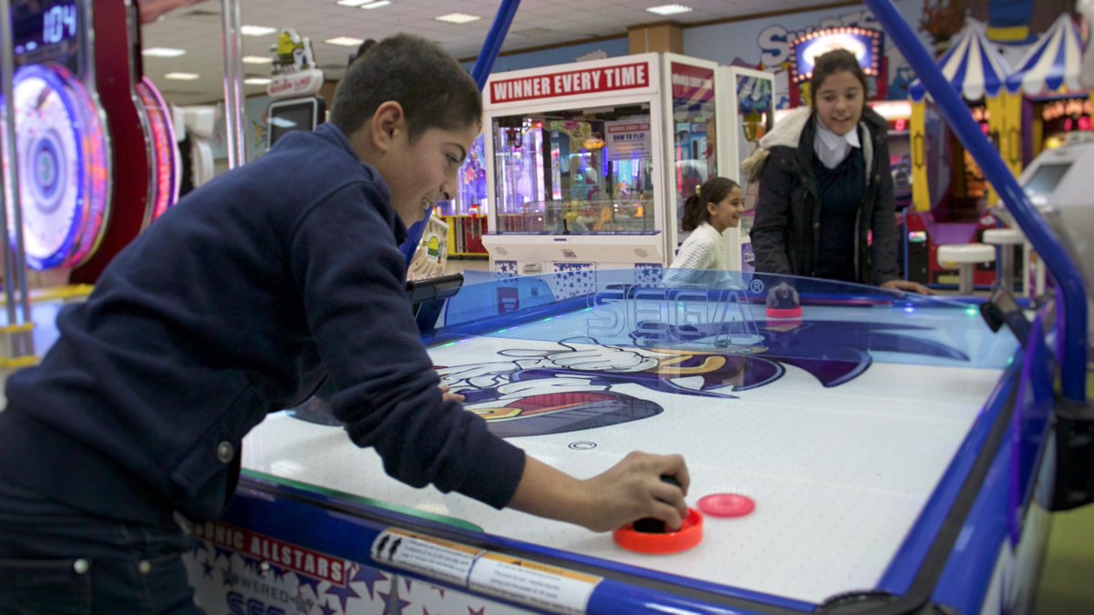 Free games for displaced_children in Duhok to mark 16_Days_of_Activism ...