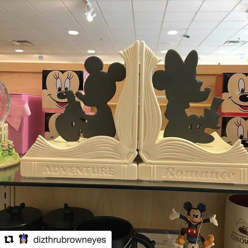 Mickey And Minnie Bookends
