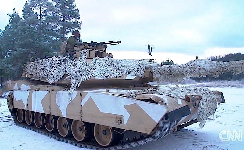 M1A1 Abrams | Armored fighting vehicle, Military armor, Army tanks