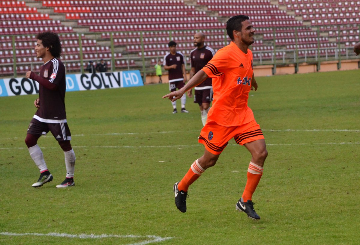 PRIMERA | Gustavo Rojas renovó hasta diciembre de 2018 FutVe ...