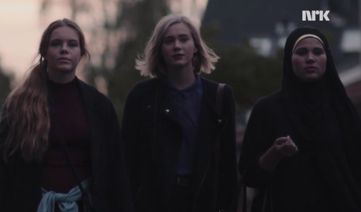 Skam Screencaps On Twitter 104 Red Lipstick Suits Her So Well…