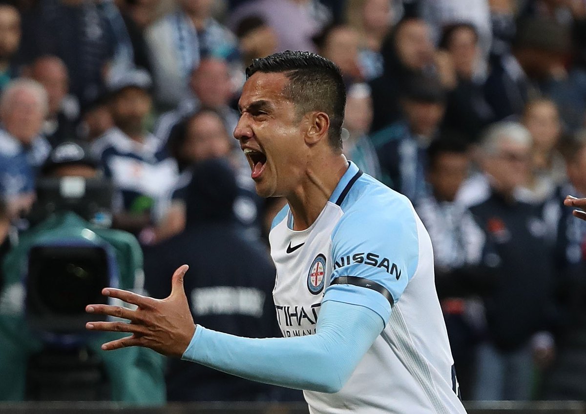 HALF TIME! 1-1. Timmy Cahill's classic goal cancelled out by Marco ...