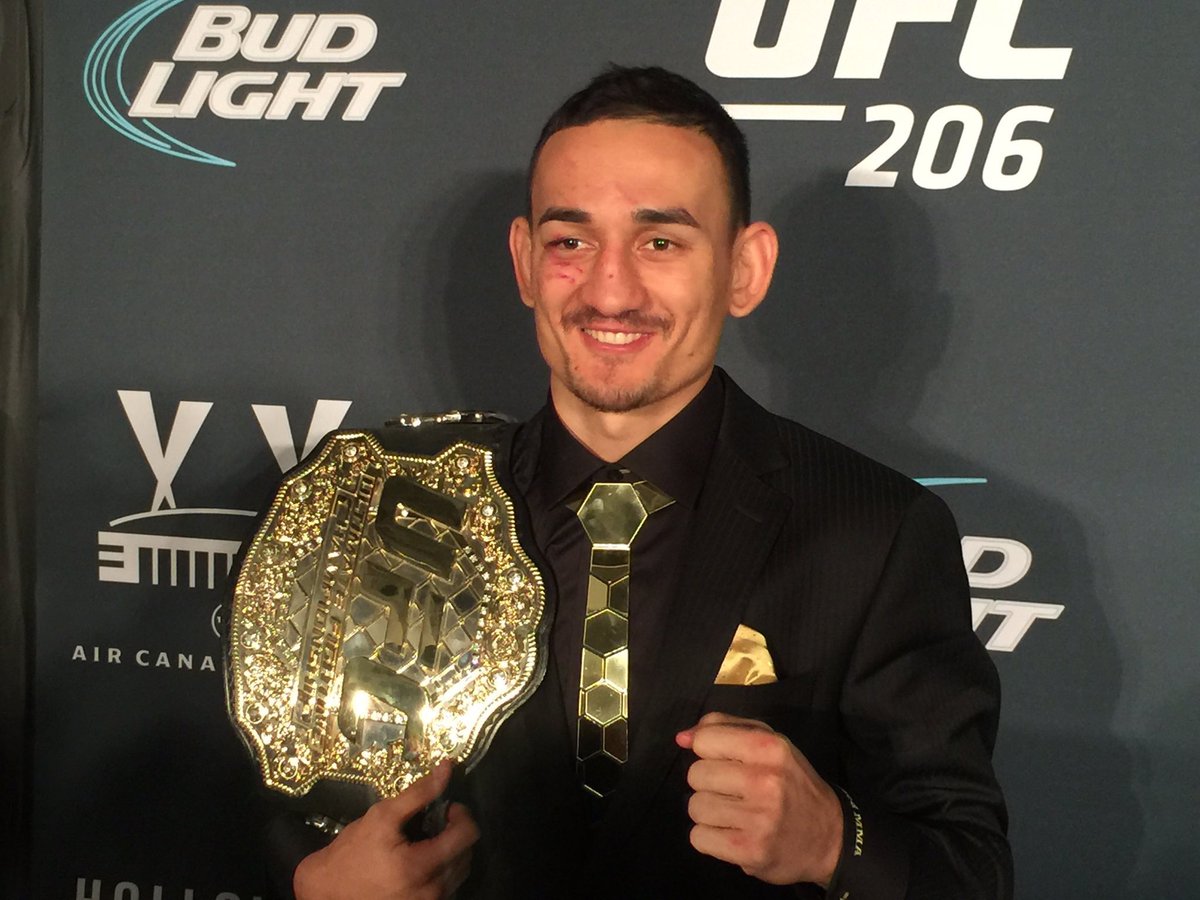 UFC 218 official poster : r/MMA