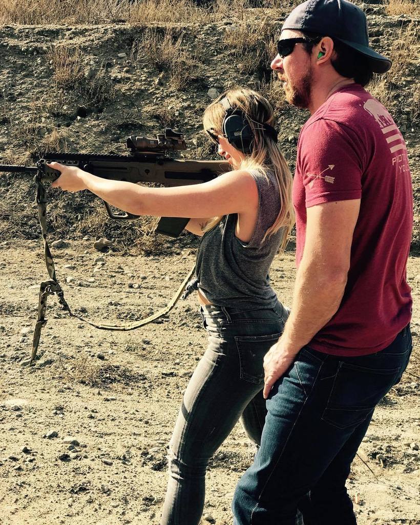 Newsflash:Hillary Duff poses at range with high capacity assault rifle ...