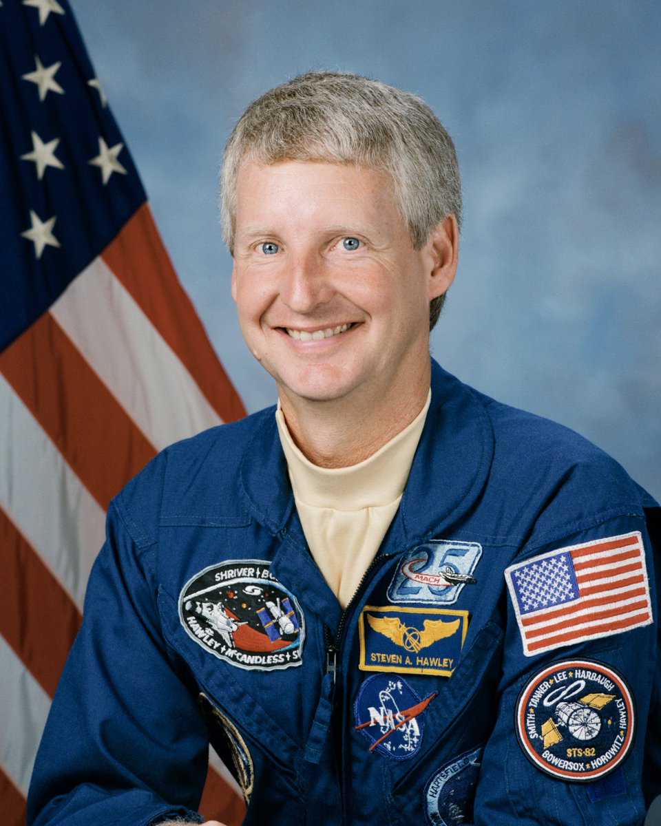 HappyBirthday to 2-time Hubble astronaut Steve Hawley! ?Steve was part ...