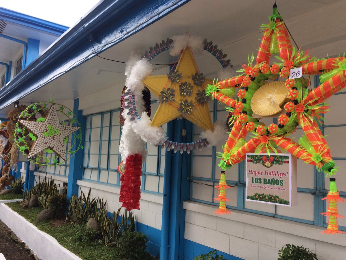 Mga parol na gawa sa recyclable materials, tampok sa 'christmas lantern ...