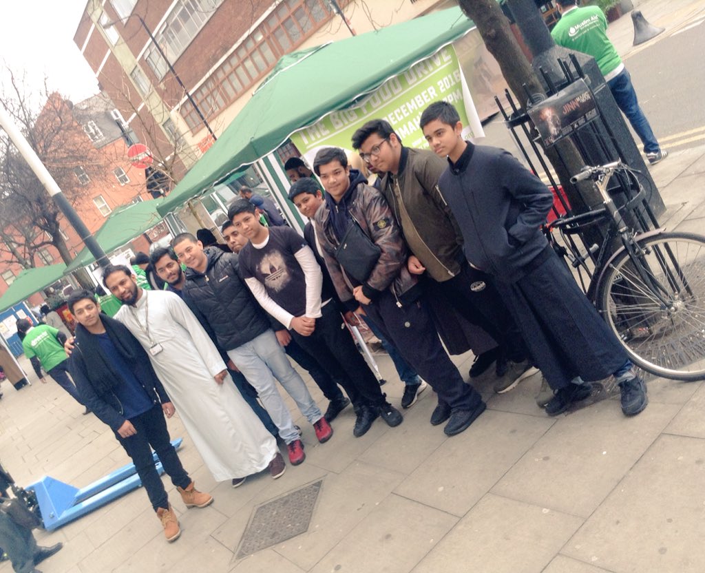 Thousands of Muslims donate 10 tonnes of food to help homeless ... Thousands of Muslims donate 10 tonnes of food to help homeless ...