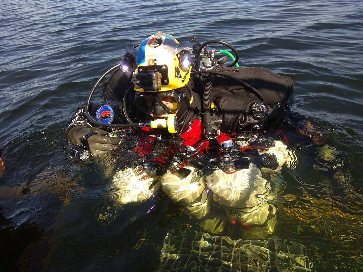 Fructífero Cap anfitrión nuno gomes diver Avanzar Mojado ir al trabajo