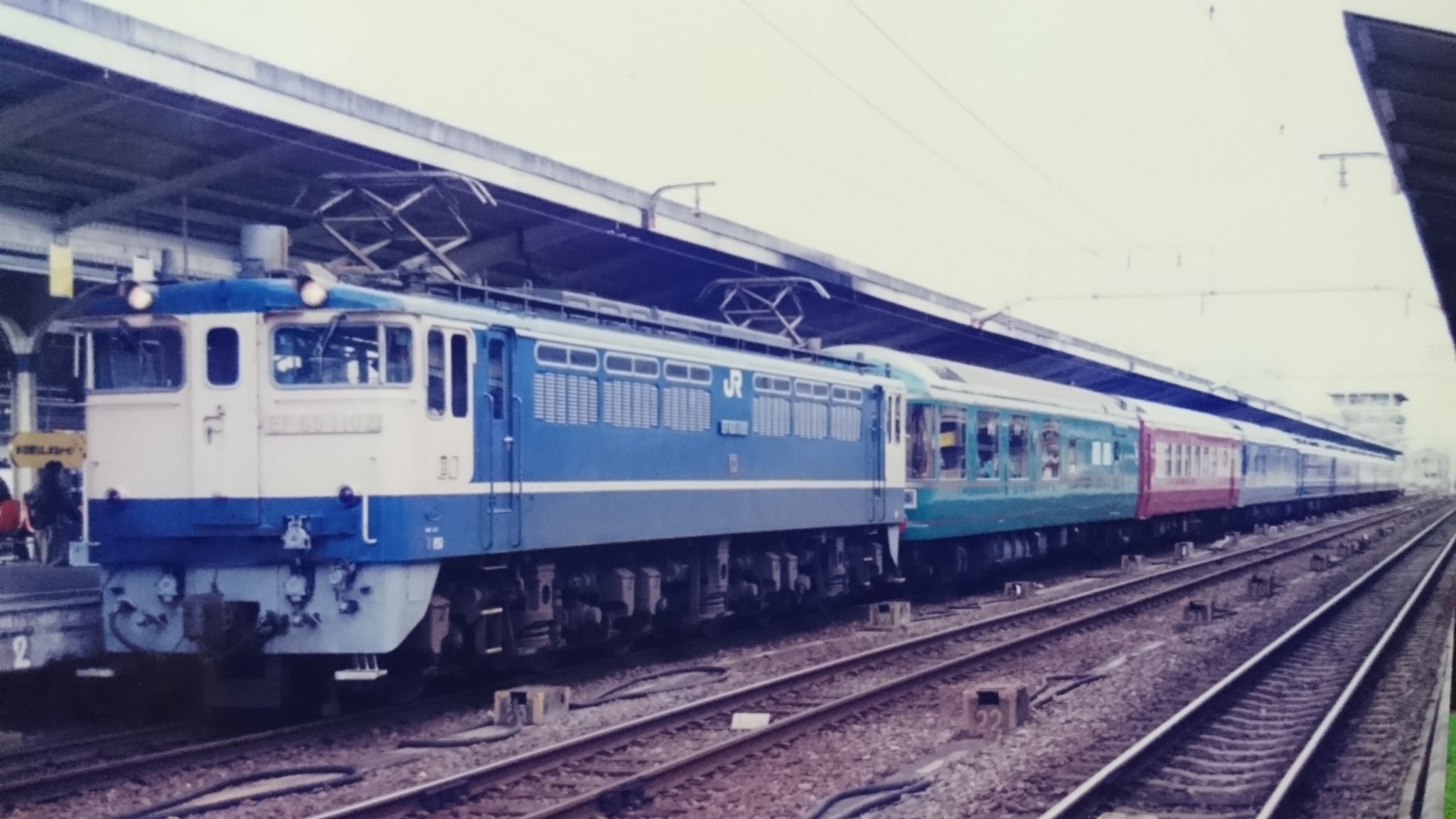 上野東京ライン 高槻行き on Twitter: "～懐かしい写真～ 夢空間 ⚪EF65 1120＋夢空間＋14系ハネ＋レインボー 姫路にて ⚪EF65 1102＋夢空間＋14系ハザ 名古屋 ...