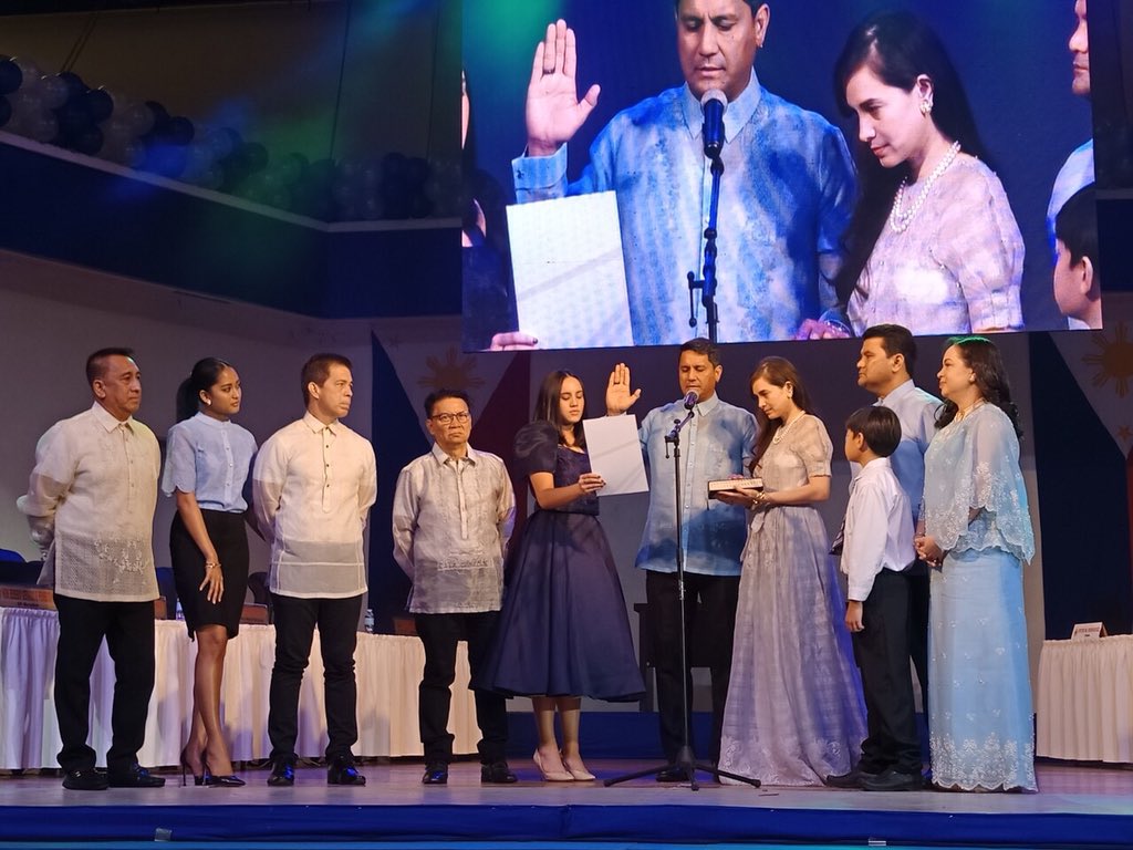 Ormoc City Mayor Richard Gomez and Leyte 4th Dist. Rep. Lucy Torres ...