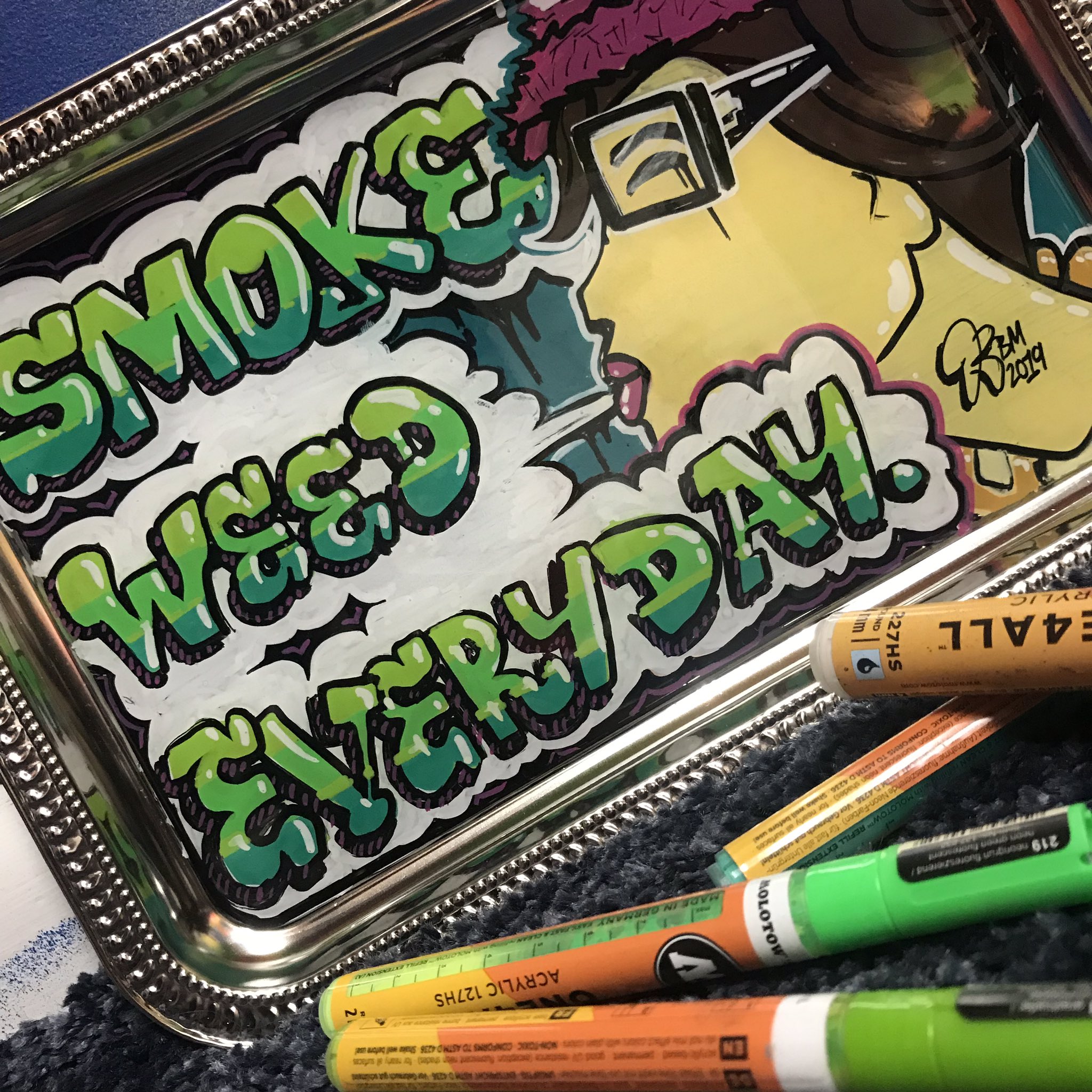 Smoking Weed Graffiti