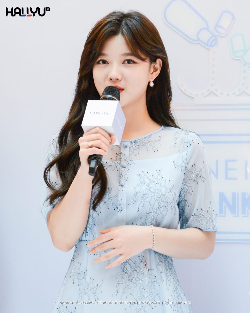 Kim Yoo Jung 김유정 PH Sosuke on Twitter: "(45) @HallyuSG ... YJ revealed, “On days I don’t have to ...