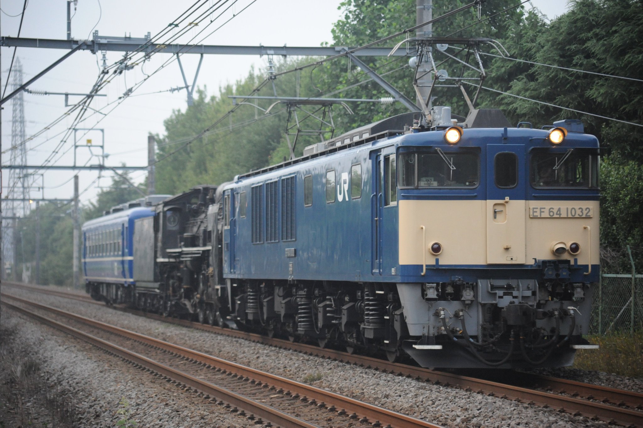 ヤンキー・チャン on Twitter: "配9749レ：EF64-1032+C57-180+オヤ12 2019.7.03 @高崎線・桶川～北本 DATA：1/320 F3.5 ISO3200 ...
