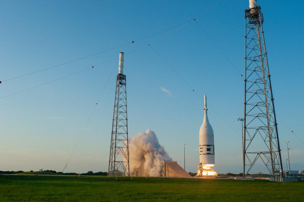 Terrier-Improved Orion: 3⃣, 2⃣, 1⃣, LIFTOFF! 🚀 A NASA Terrier-Improved ...