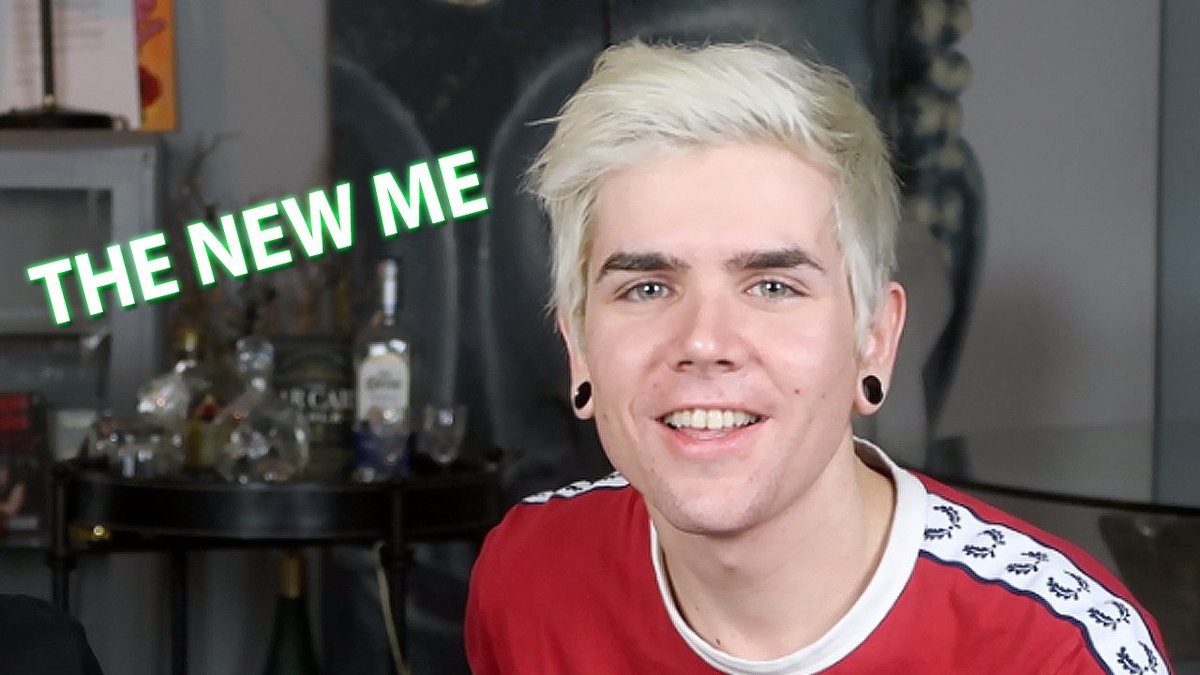 Damon Fizzy Eyes