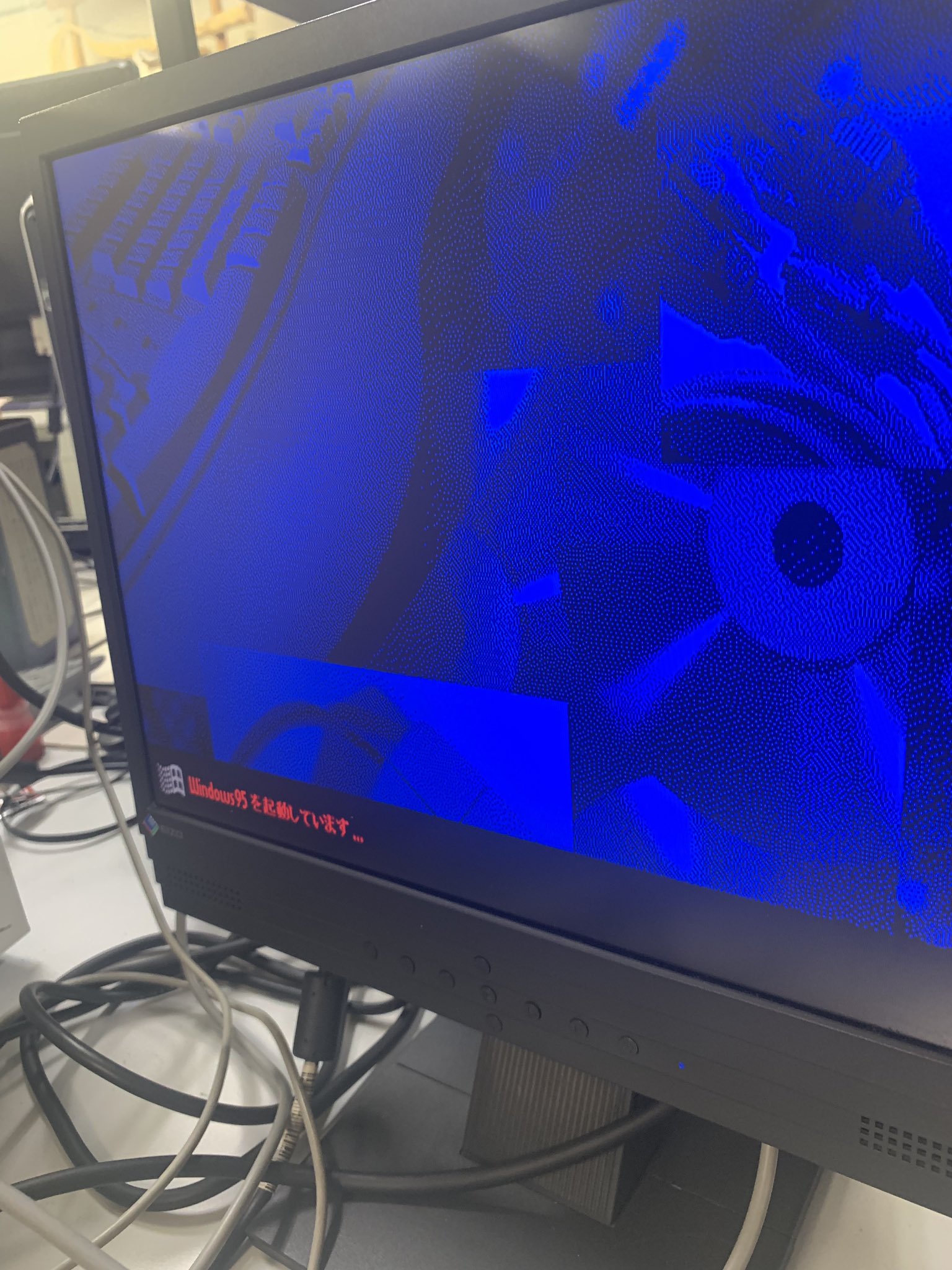 BEEP on Twitter: "立ち上がった！…