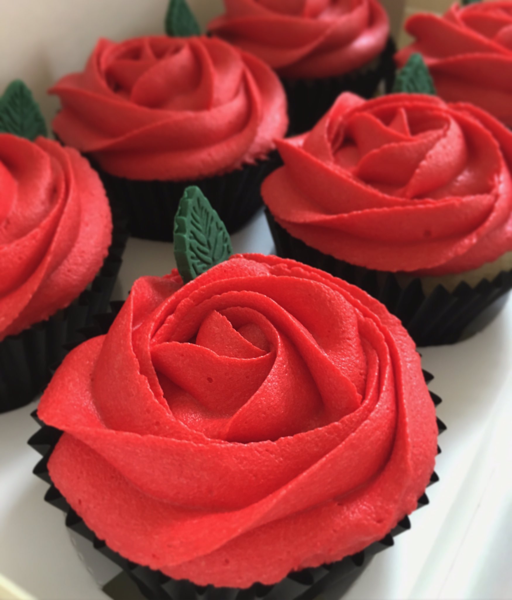 Red Rose Cupcakes