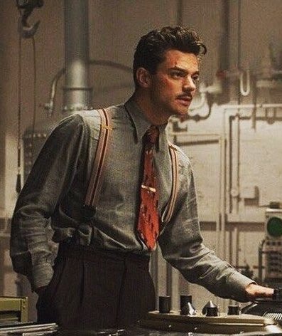 Dominic Cooper Howard Stark