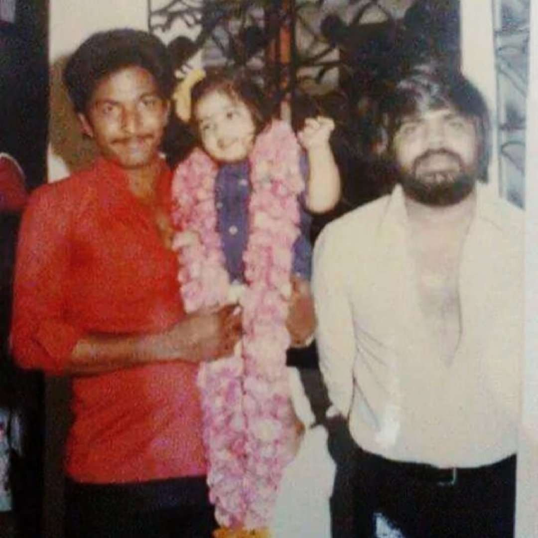 Simbu fans celebrate his 35th year in cinema in a never before style ...