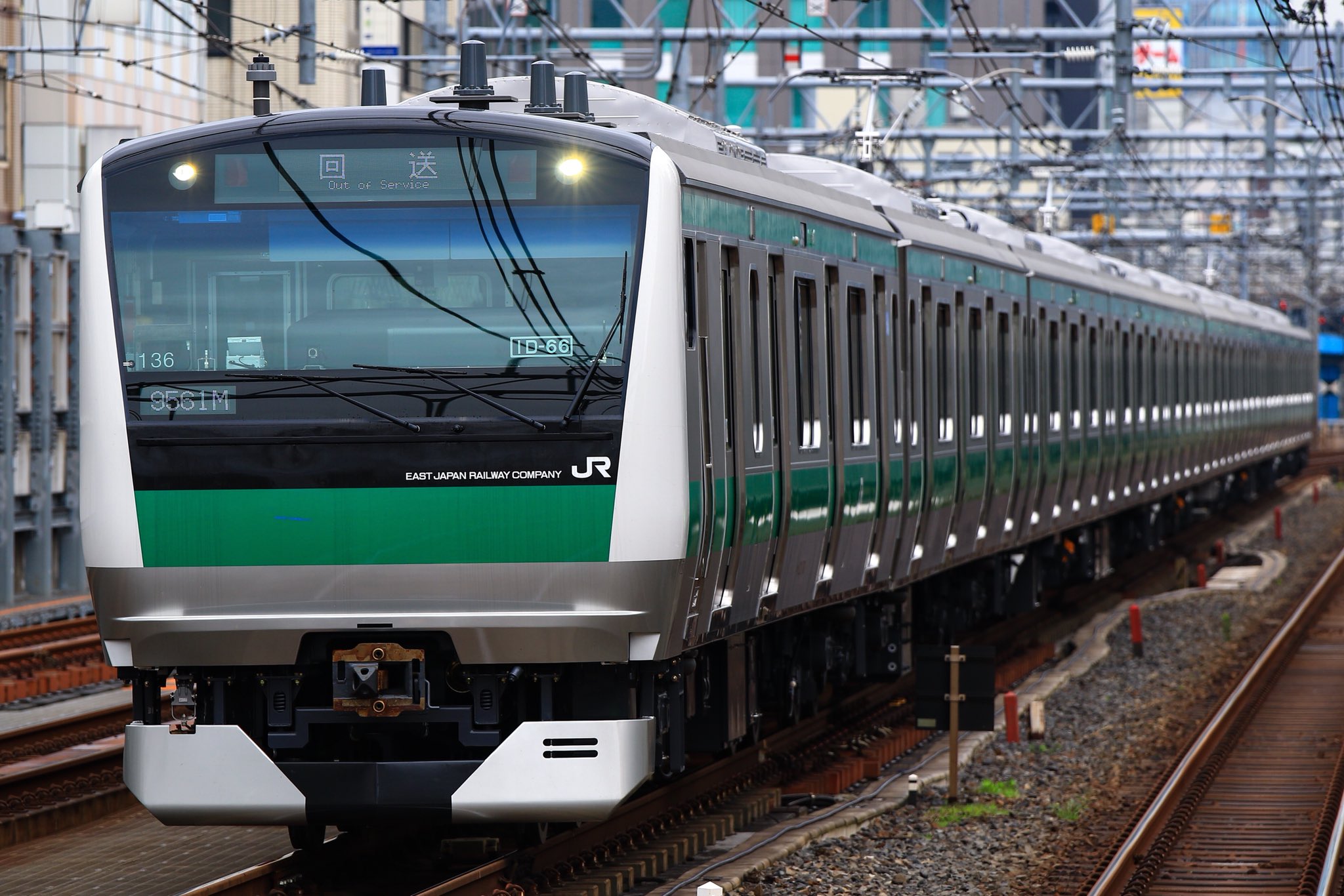 通勤快速∞@低浮上 on Twitter: "7/6 回9561M E233系ハエ136編成 田町疎開返却回送 回9564M 同上 田町疎開回送 https://t.co/KdN172tJW3 ...