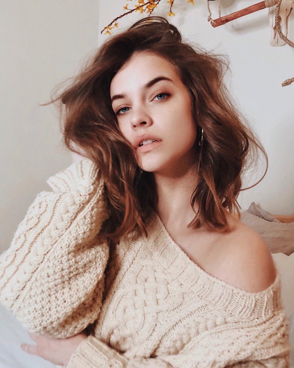 Barbara Palvin Selfie