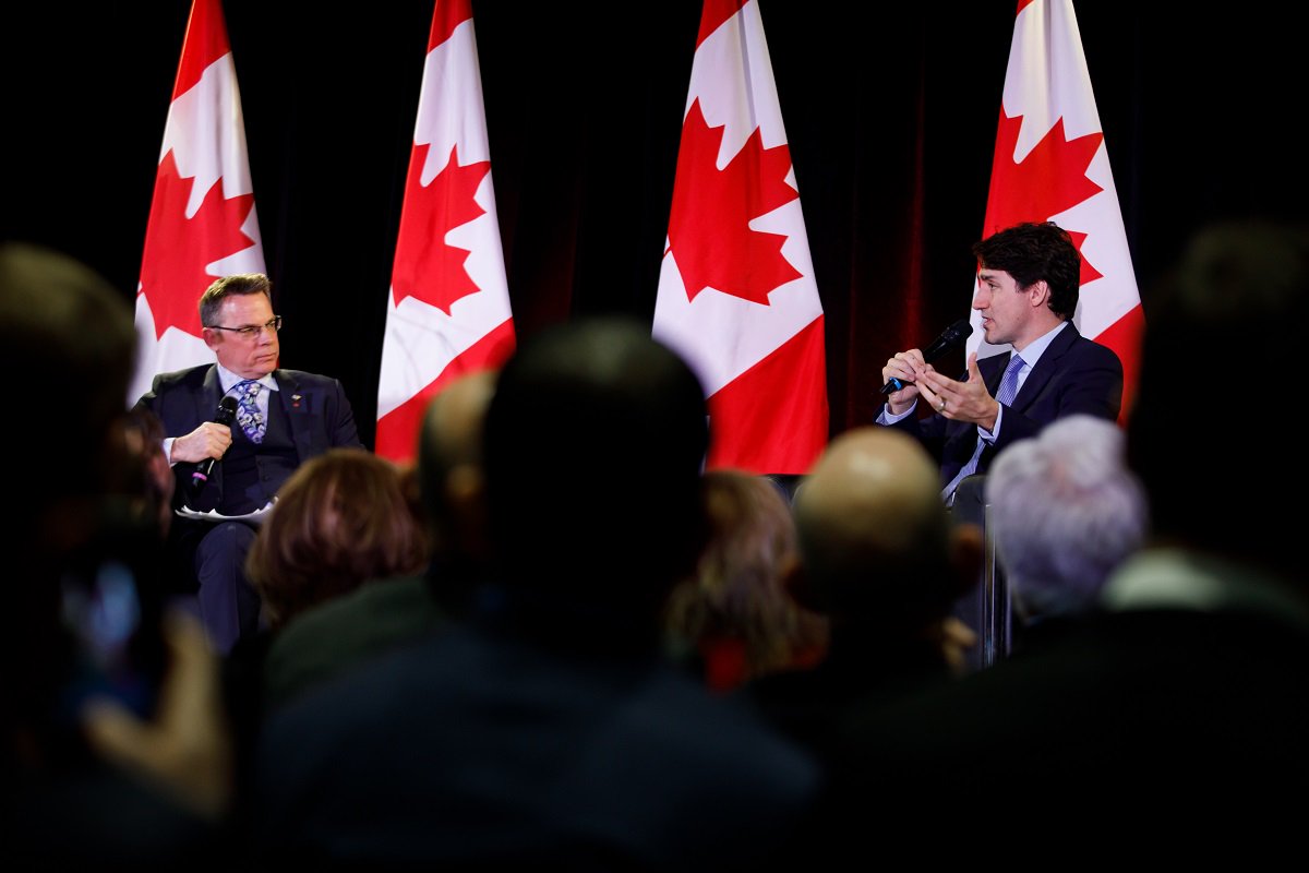 CanadianPM on Twitter: "Prime Minister Justin Trudeau speaks with @the_PDAC President Glenn ...