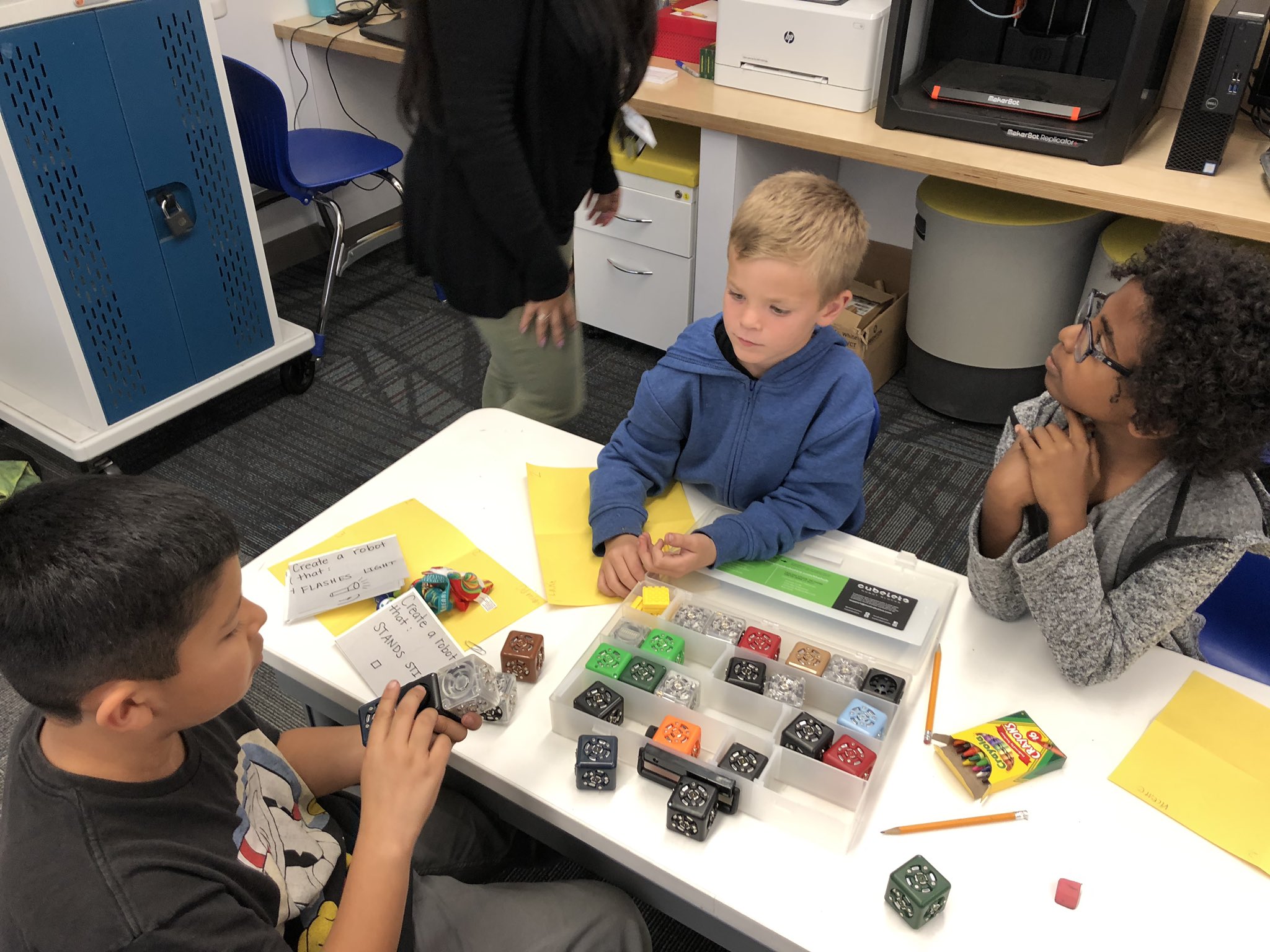 El Rincon Elementary on Twitter: "1st Grade Scholars build robots in the Makerspace Lab with Ms ...