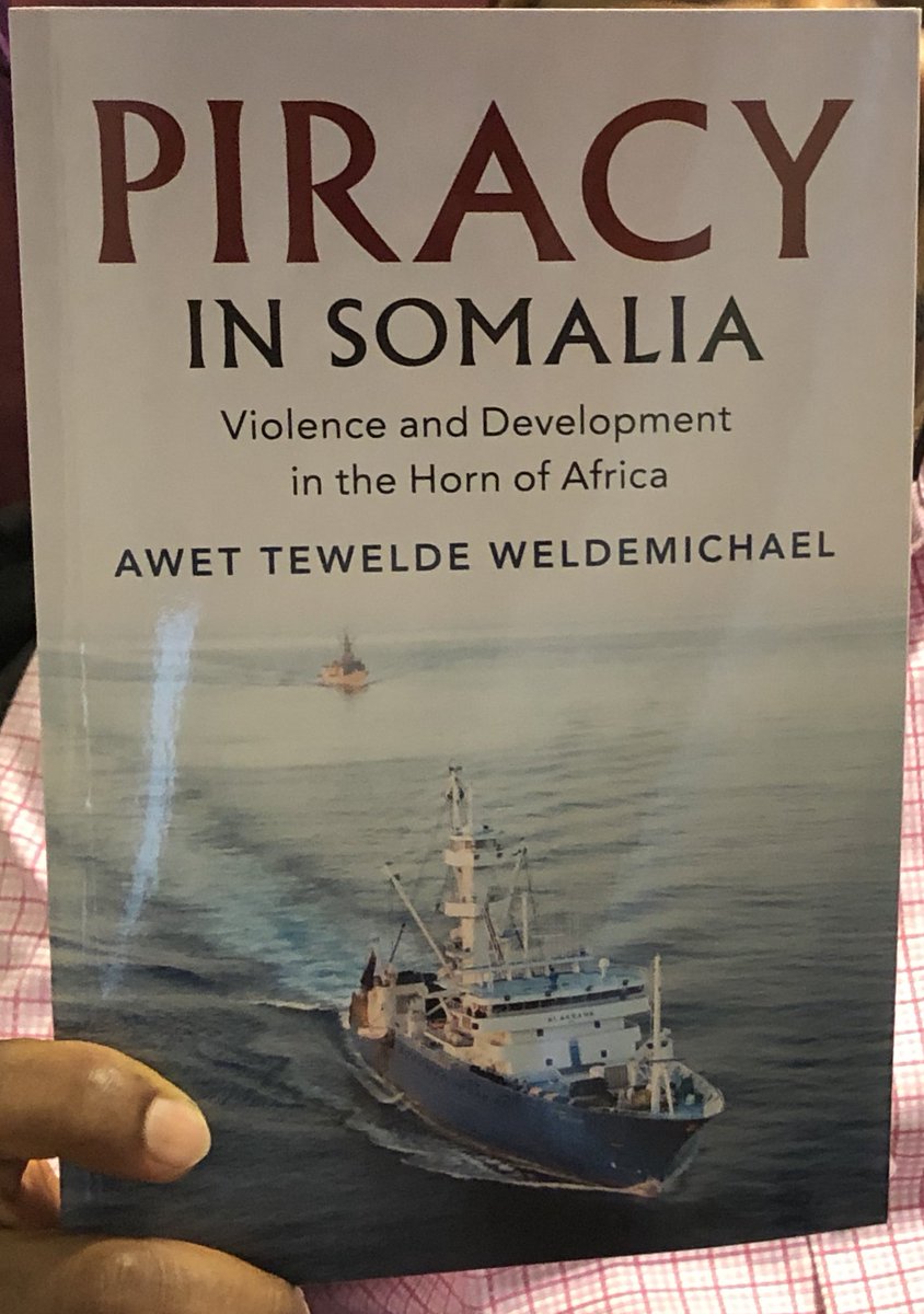 Xoosh Docol 🇸🇴 on Twitter: "Can you review this book pls?…