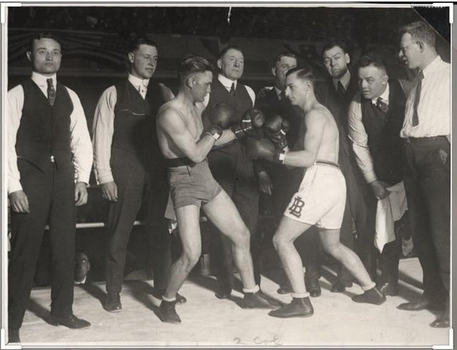 Feb 21, 1919 - Boxing match between world lightweight champion Benny ...